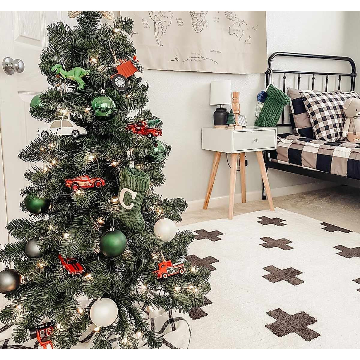 BoutiqueRugs Erath Swiss Cross Shag Area Rug - Black, Off White, Charcoal - 5'3" x 7'3"