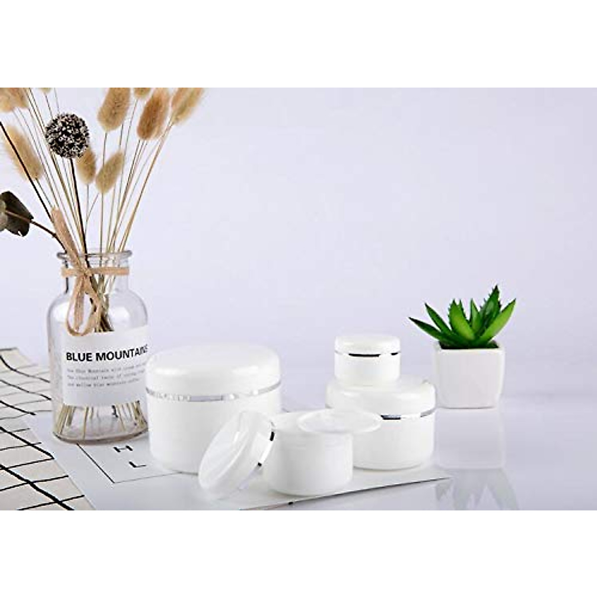 8 Oz (250ml) White Plastic Cosmetic Jars with Inner Liners and Dome Lids Refillable Make-up Cosmetic Containers Pot Case for Scrubs Oils Salves Creams Lip Balm Lotions Nail Accessories Pack of 6