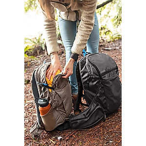 CamelBak Rim Runner 22 Hiking Hydration Pack – 85 oz , Brindle/Graphite