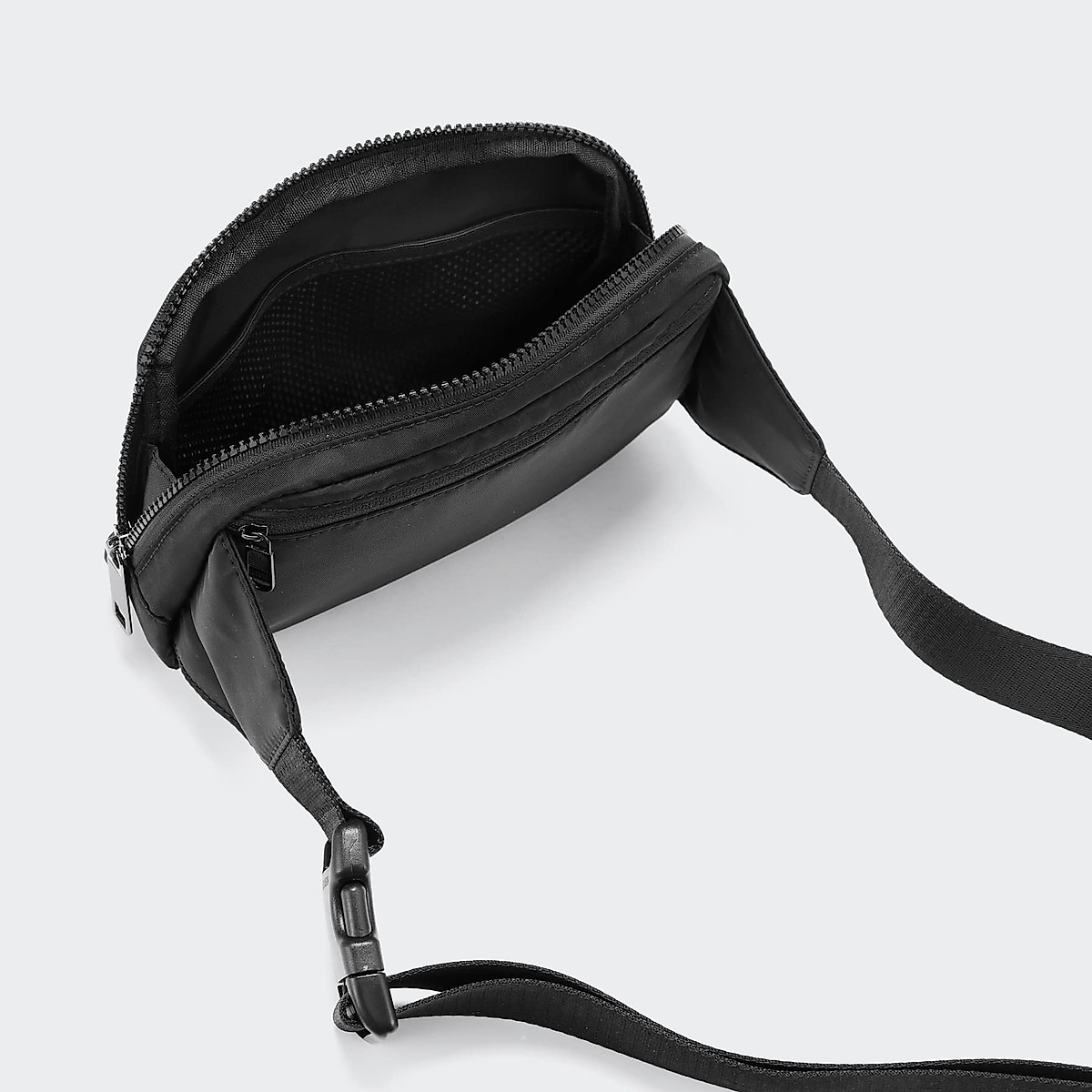 Pander Belt Bag Large 2L, Waterproof Everywhere Fanny Pack Purse for Women and Men with Adjustable Strap (Black Onyx).