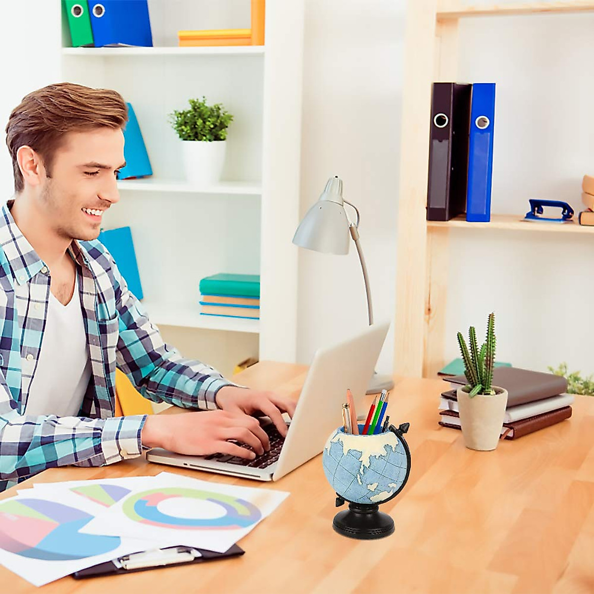 MUAMAX Globe Pen Pencil Holder for Desk Pen Organizer for Desk Desktop Organizer Pencil Cup Pot Desk Accessories for Home Office School