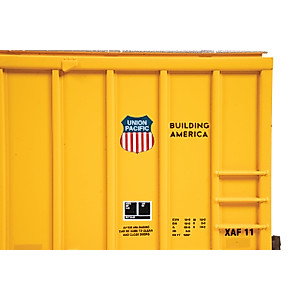 Bachmann Trains - 50'-6" Outside BRACED Sliding Door Box CAR - Union Pacific #357006 - HO Scale, Prototypical Colors