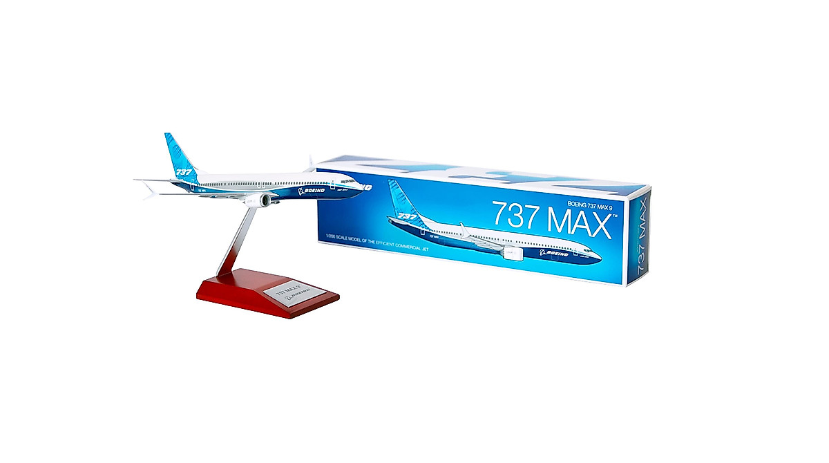 Boeing 737 MAX 9 Model 1:200 Scale - Authentic Detailed Replica
