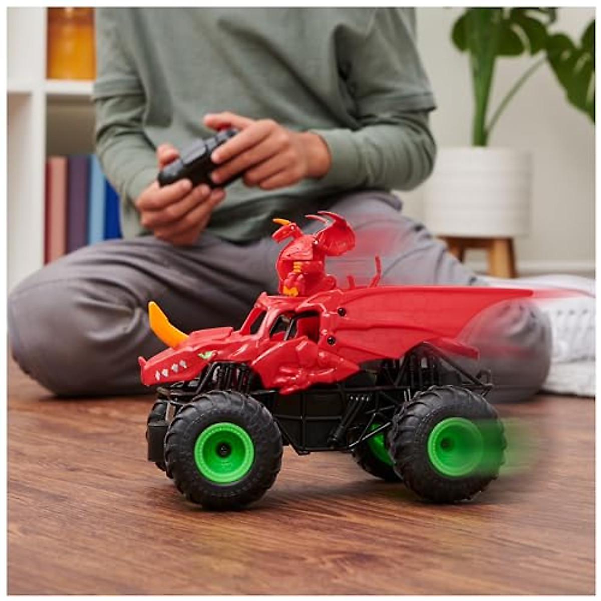 Monster Jam, Bakugan Dragonoid Remote-Control Monster Truck, Kids Toys for Boys and Girls Aged 4 and Up, 1:24 Scale