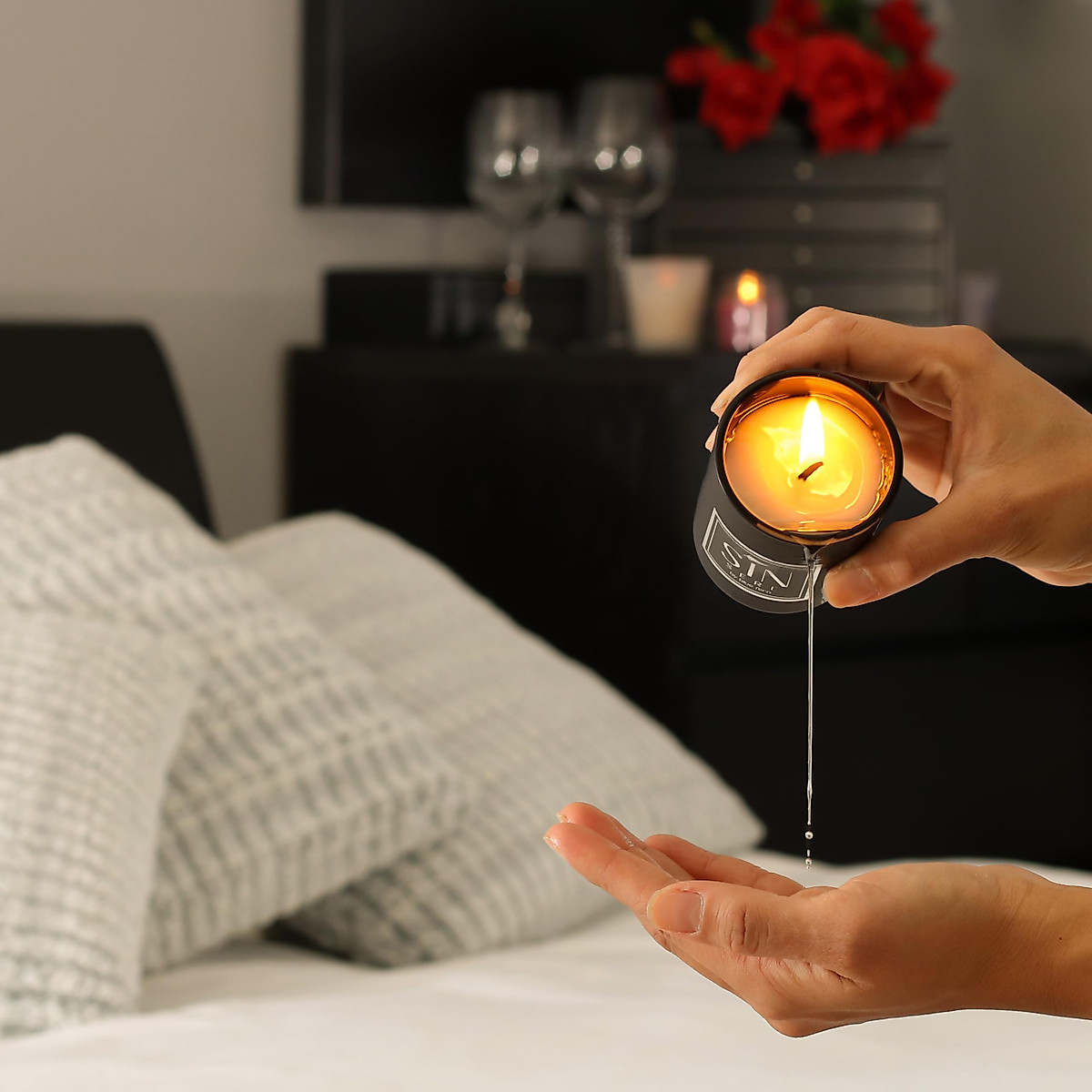 SINSERE Massage Candle | Low Heat Massage Oil Candle for Home SPA| Hydrates and Nourishes Skin | Sensual Massage for Couples | Date Night Candle | Made of Soybean and Coconut