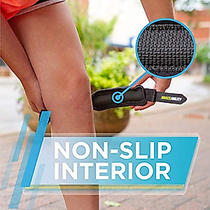 BraceAbility Kids Knee Band | Child Osgood Schlatter Strap for Jumpers Knee, Patella Tendonitis, Youth Sports Brace with Pad for Running, Soccer, Volleyball & Basketball (Small)