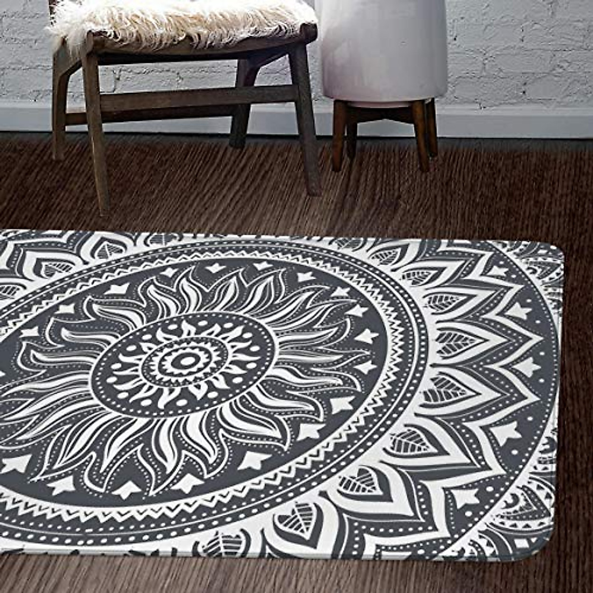 LEEVAN Area Rug Modern No-Shedding Non-Slip Machine Washable Indoor Rug Rectangle Living Room Bedroom Study Soft Carpet Floor Mat Home Decor (3 x 4 ft, Grey Mandala)
