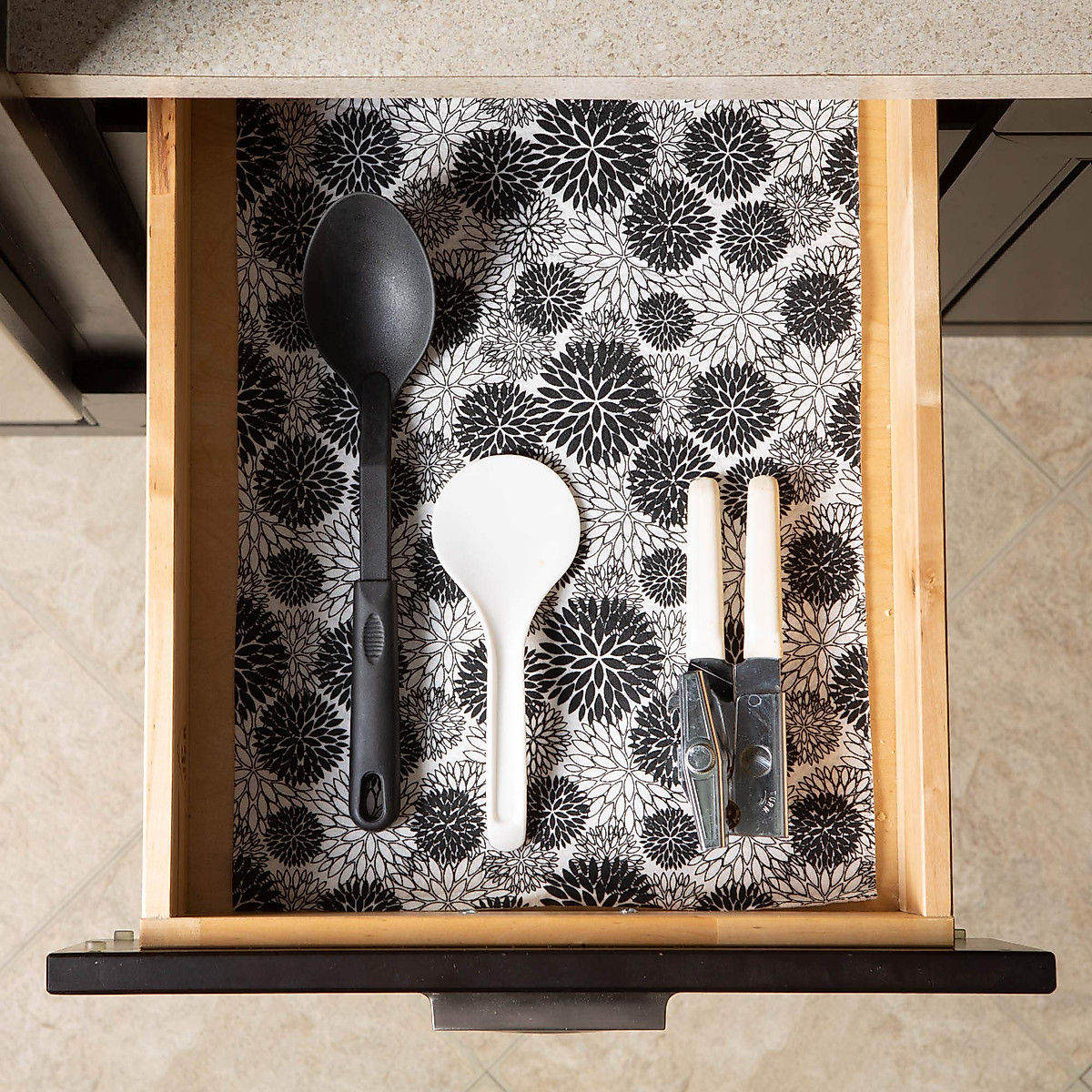 DII Fridge & Shelf Liner Collection Non-Adhesive, Cut to fit, Machine Washable, 12x20, Black Dahlia, 2 Piece