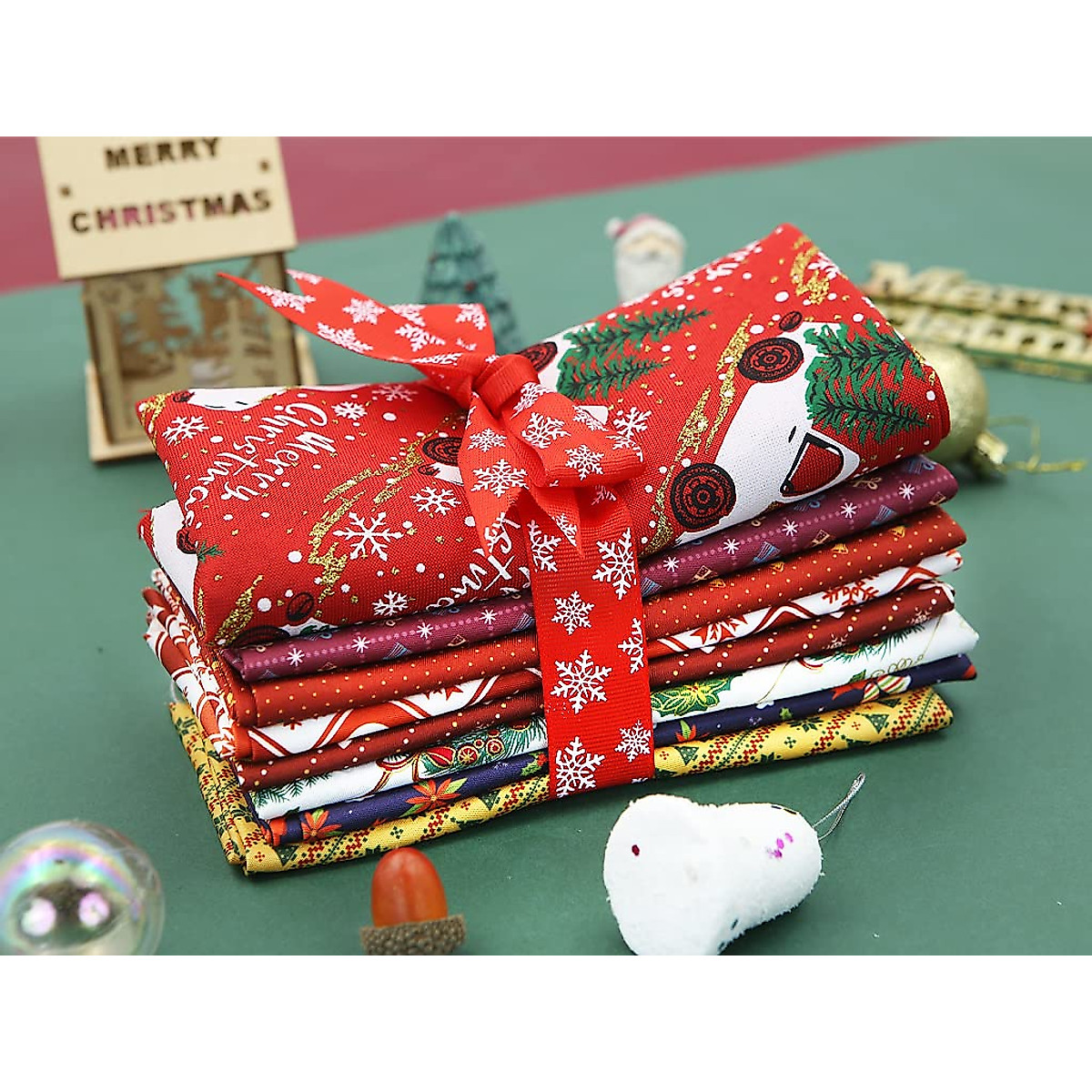 Christmas Fabric Squares Quilting Fabric Patchwork, 50 x 50 cm/ 19.68 x 19.68 Inches Bell Snowflake Snowman Precut Fabric for Sewing DIY Quilting Supplies Xmas Sewing Crafting Gift Wrapper Decor