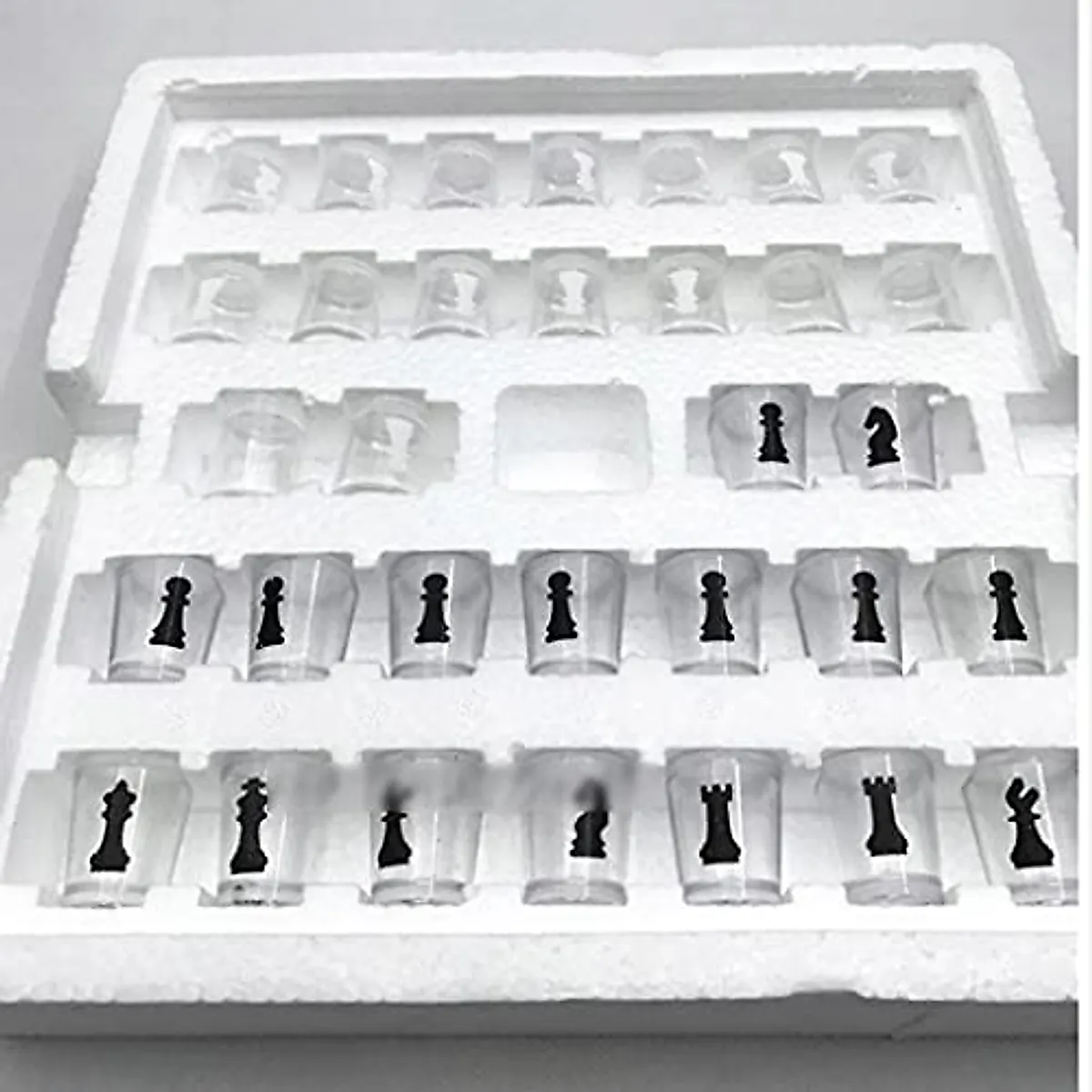 THPT Glass Chess Set with 32 Crystal Wine Glass Chess Pieces and Clear Glass Chess Board， Shot Drinking Chess Game Set for Parties Board Games (Color : Large Chess Set)