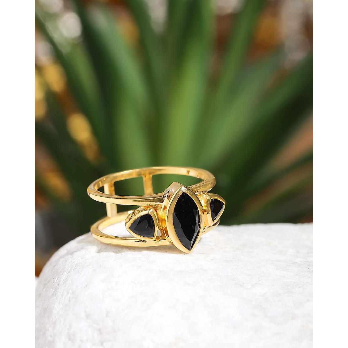YoTreasure Black Onyx Solid 14K Gold Plated Over 925 Silver 3 Stone Ring (10)
