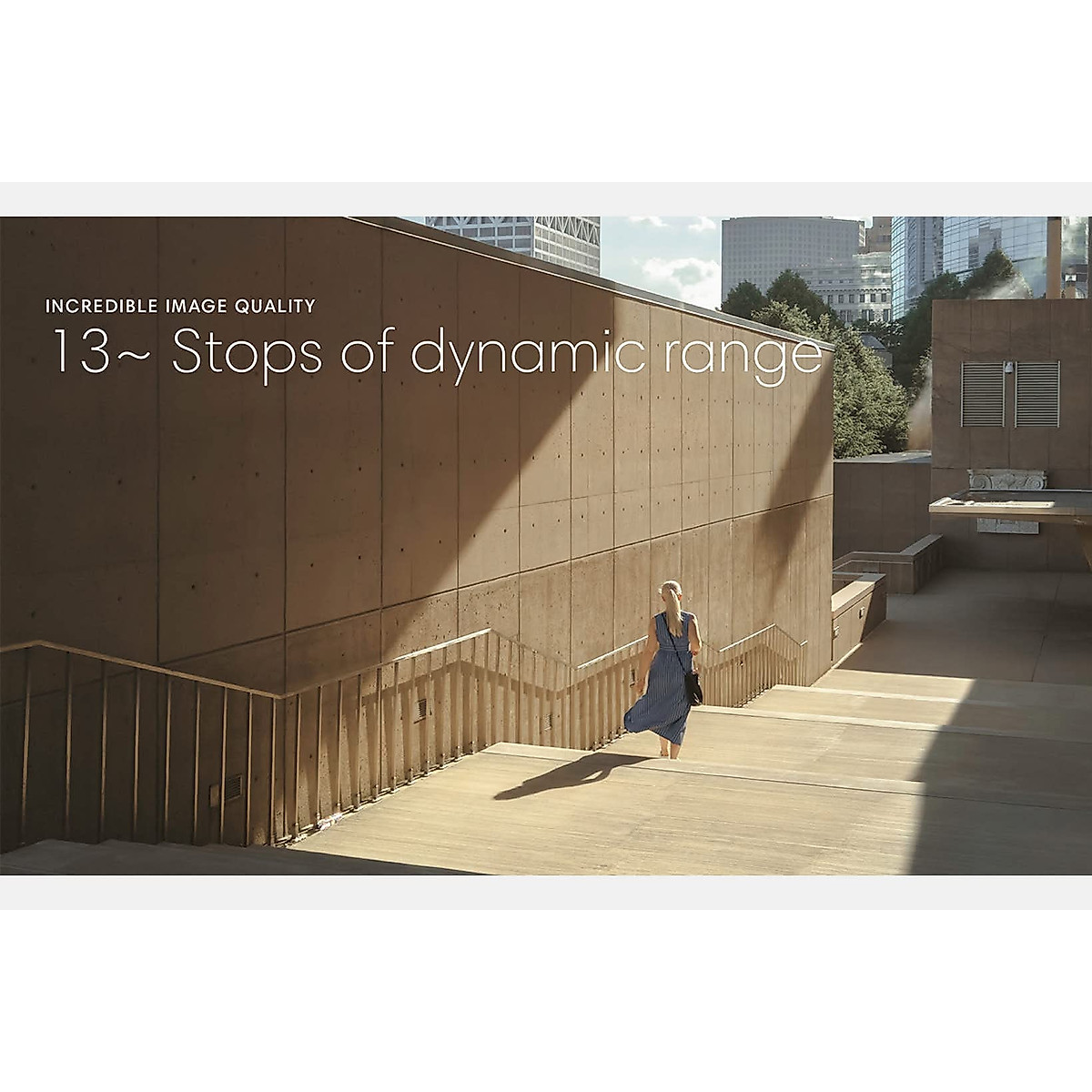 Light L16 - 4K Multi-Lense 52MP Pocket-Sized DSLR-Quality Camera with Built-in Wifi, Touchscreen, Software Updated Built-in 256MB Storage (New)