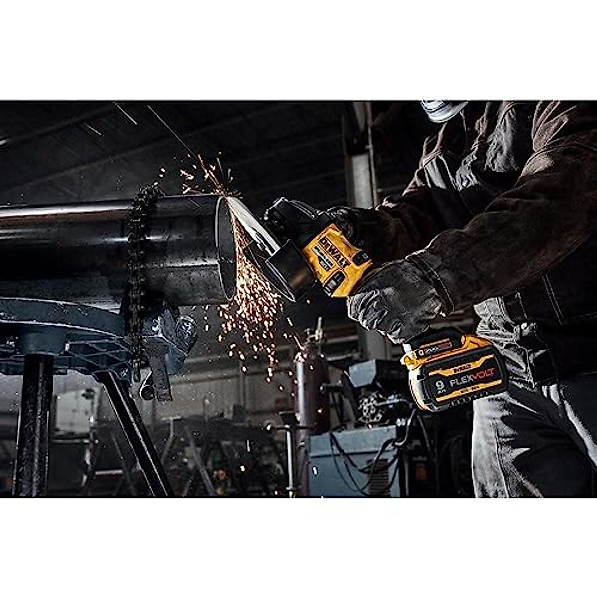 DEWALT 60V MAX* 7 in. Brushless Cordless Grinder with Kickback Brake Kit (DCG440X2)