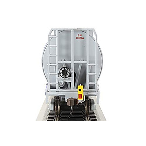 Bachmann Trains - Canadian 4-Bay Cylindrical Grain Hopper with Flashing End of Train Device - Canadian National Demonstrator - HO Scale, 73805