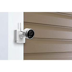 Lorex Technology Lorex LWB4850 1080p HD Wire-Free Security Camera with 2-Cell Power Pack, 65ft Night Vision, Thermo-Sense Motion Detection, White