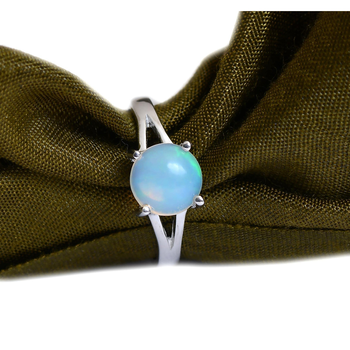 1.40 Carat Natural Finest Fire Ethiopian Opal Gemstone Woman Ring in 925 Sterling Silver