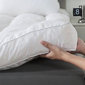 WhatsBedding 3 Inch Memory Foam Mattress Topper California King Size, Breathable Fluffy Shredded Memory Foam Filled Pillow Top, 4 Anchor Elastic Bands, 84x72x3 Inch