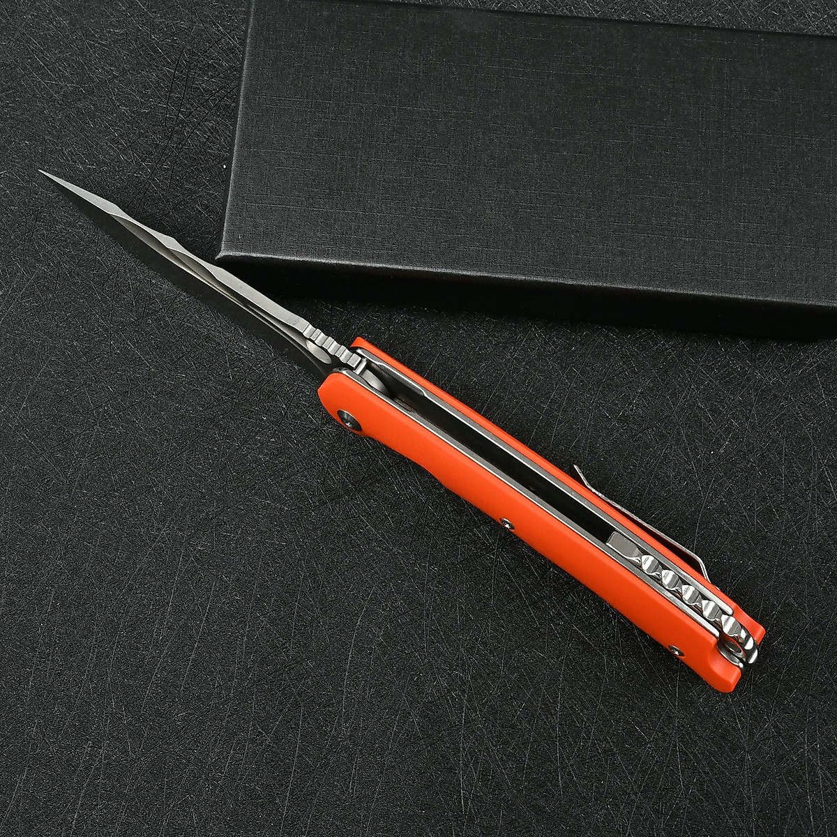 SDOKEDC Best Handmade Damascus Pocket Knife For Men Flipper Folding Hunting Knives With Liner Lock Clip Camping Survival Gear Edc Self Defense Knife (Orange G10)