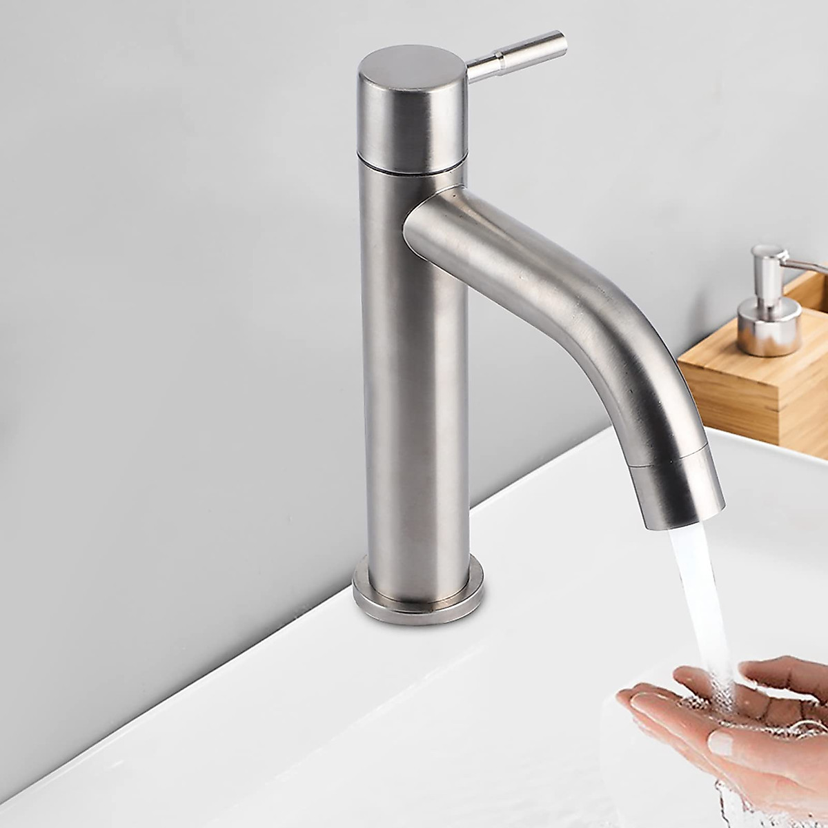 G1/2 Brushed Faucet, Stainless Steel Single Cold Faucet Wash Basin Water Tap Wrench Type Bathroom Faucet for Home Kitchen Bathroom Accessory (Cylinder Single Cold Faucet)