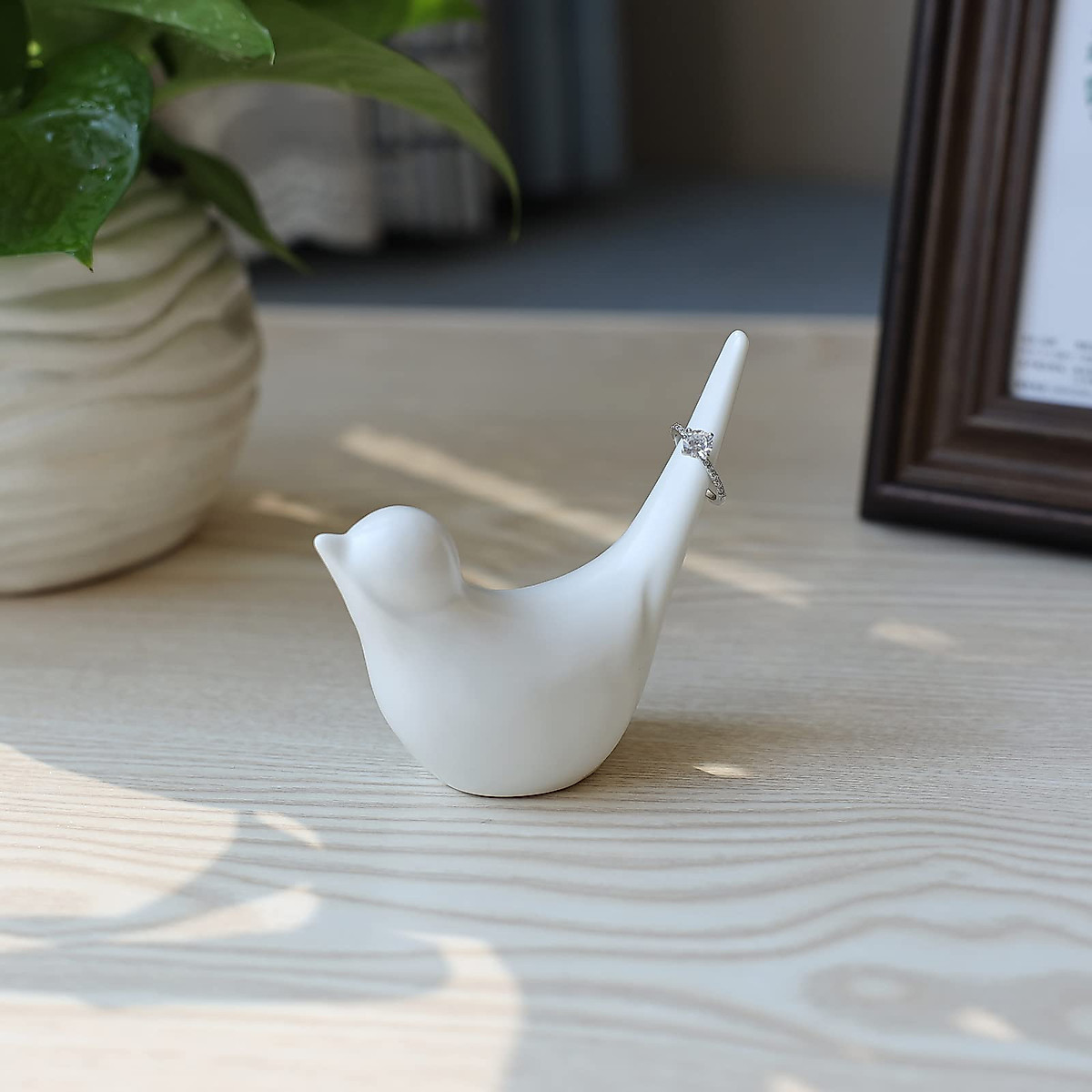 HOME SMILE Bird Ring Holder for Jewelry,Bird Ornaments Shelf Decor,Engagement Wedding Ring Display Holder Stand,Ceramic White