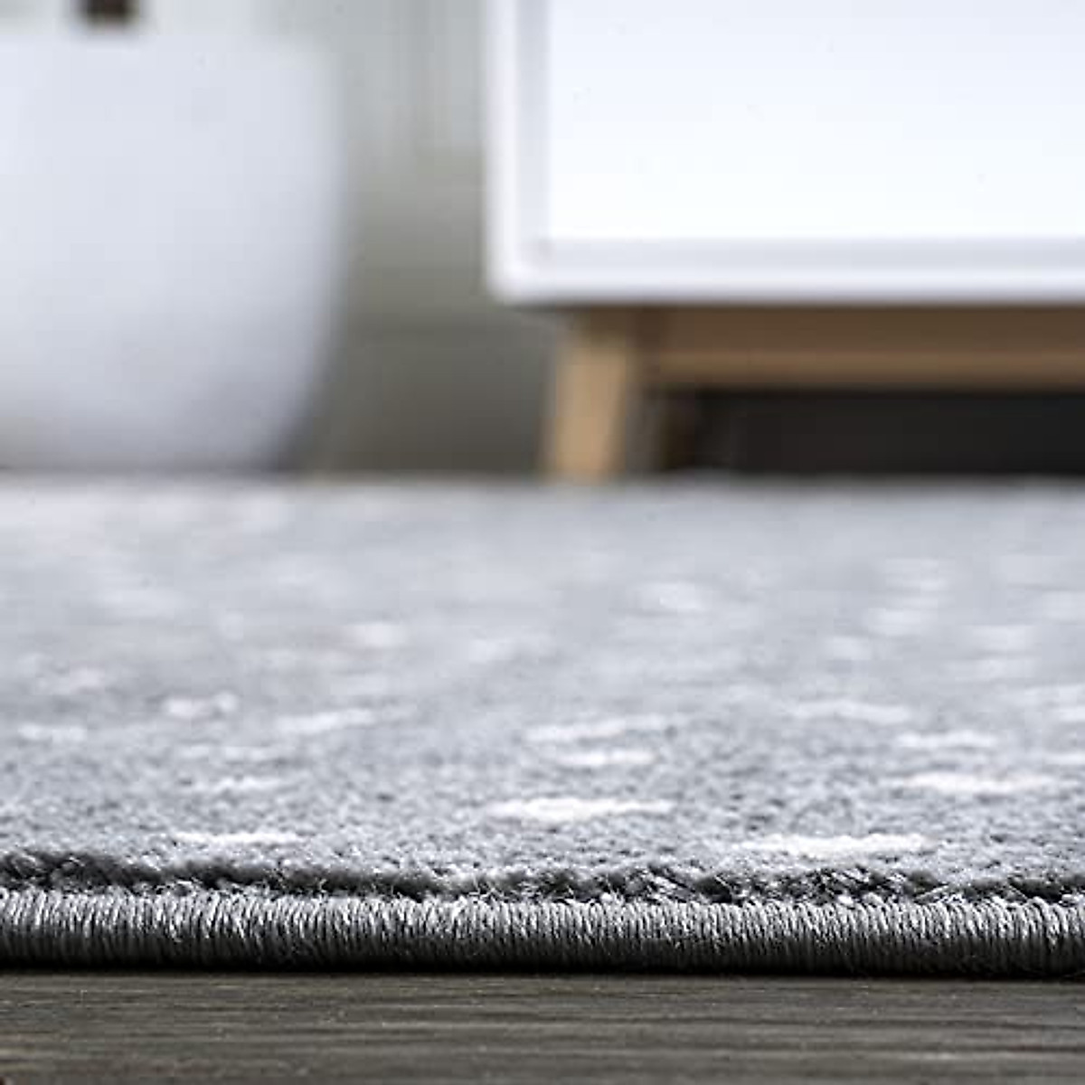 JONATHAN Y SAF100C-8 Antelope Modern Animal Indoor Area-Rug Casual Contemporary Striped Easy-Cleaning Bedroom Kitchen Living Room Non Shedding, 8 X 10, Gray/Cream