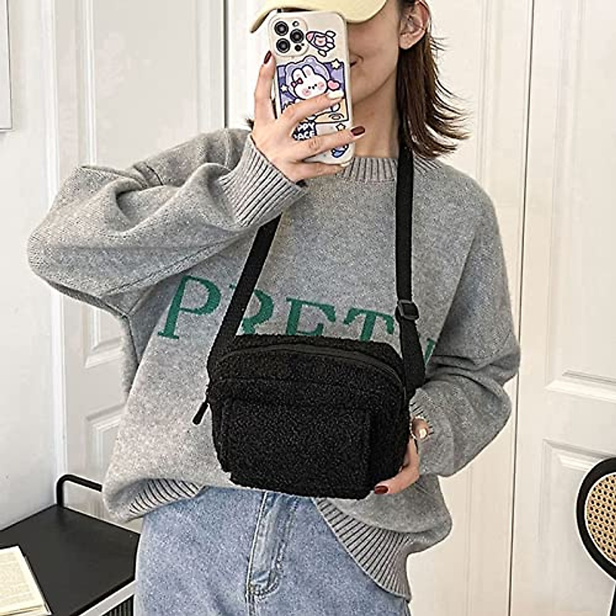 Women Plush Shoulder Bag Crossbody Handbag Lamb Wool Messenger Bag Fluffy Tote Bag (Black, One Size)