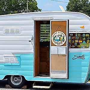 TOARTi Happy Campers Wood Hanging Sign Plaque, Summer Outdoor Adventure Quote Wooden Door Hanger, Round Tent Camping Wall Art for Campers Travel Home Garden Decor (12''x12'')