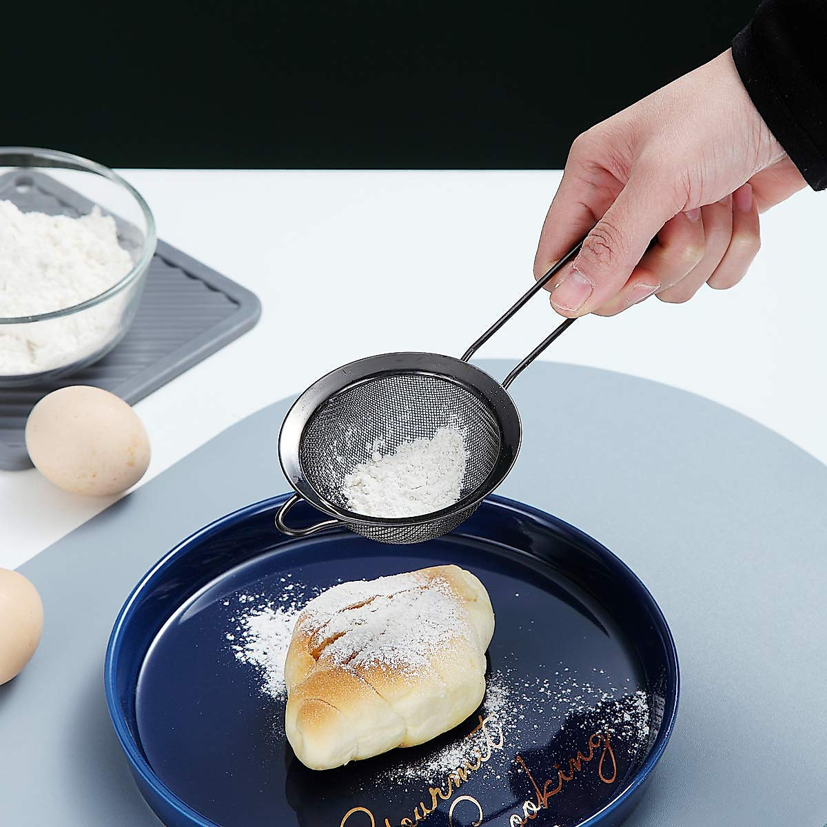 Kyraton Black Fine Mesh Strainer 3 Pieces Set, Flour Sifter For Baking, Stainless Steel Clander, Matcha Tea Strainer, Gravy Separator, Stasher Sieve Pasta Strainers