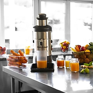 Robot Coupe J100 Centrifugal Juicer and Juice Extractor with 7.5-Quart Waste Container and Continuous Pulp Extraction, 120v (J100 Ultra)