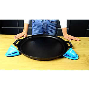 16 Inch Cast Iron Pizza Pan Round Griddle by StarBlue with FREE Silicone Handles and 30 Recipes Ebook– Pre-Seasoned Comal, Kitchen Essentials for Pizza Lovers, Baking, Grill, BBQ, Stove Oven Safe