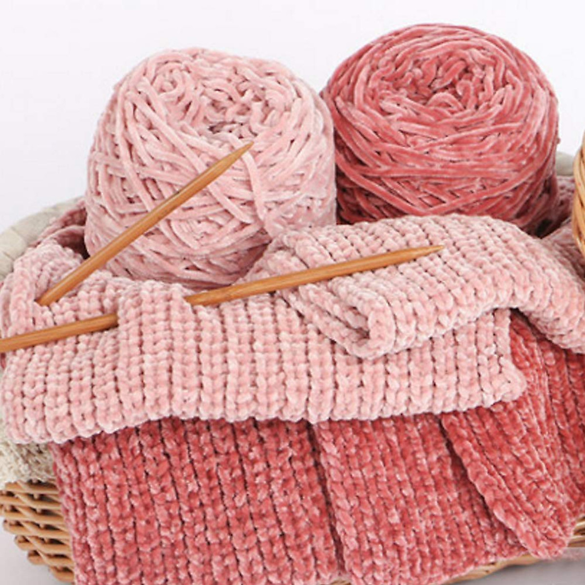 Brown Velvet Crochet Yarn, 100g/0.22lb Fluffy Chenille Yarn for Knitting and Handmade Projects