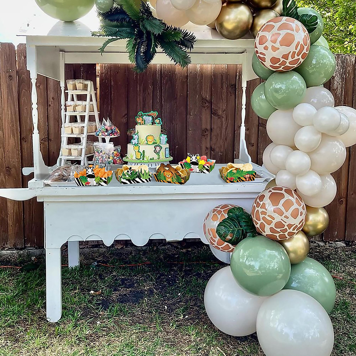 Caoekego 24 Pcs Jungle Safari Snack Trays Party Supplies，Jungle Animals Food Boats Bowl for Wild One Birthday Party Wedding Baby Shower Tropical Dinner Decorations