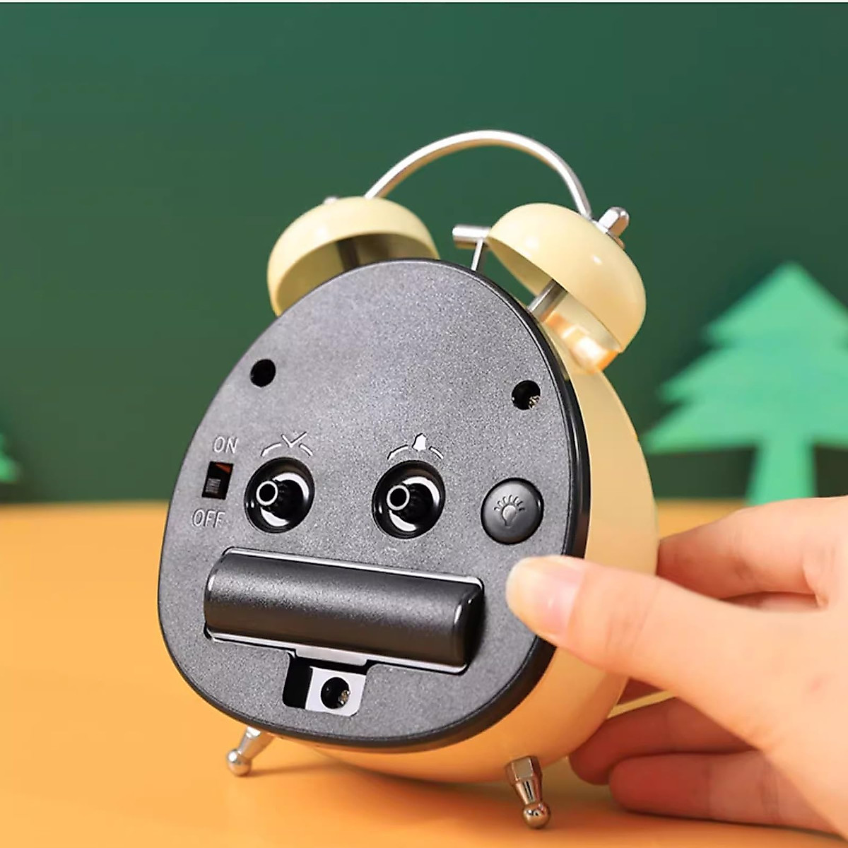 GRFIT Alarm Clocks 5 inches Cute Loud Alarm Clock for Kids, with Night Light Battery Operated for Living Room Bedroom Bedside Desk Bedside Clock (Color : 1)