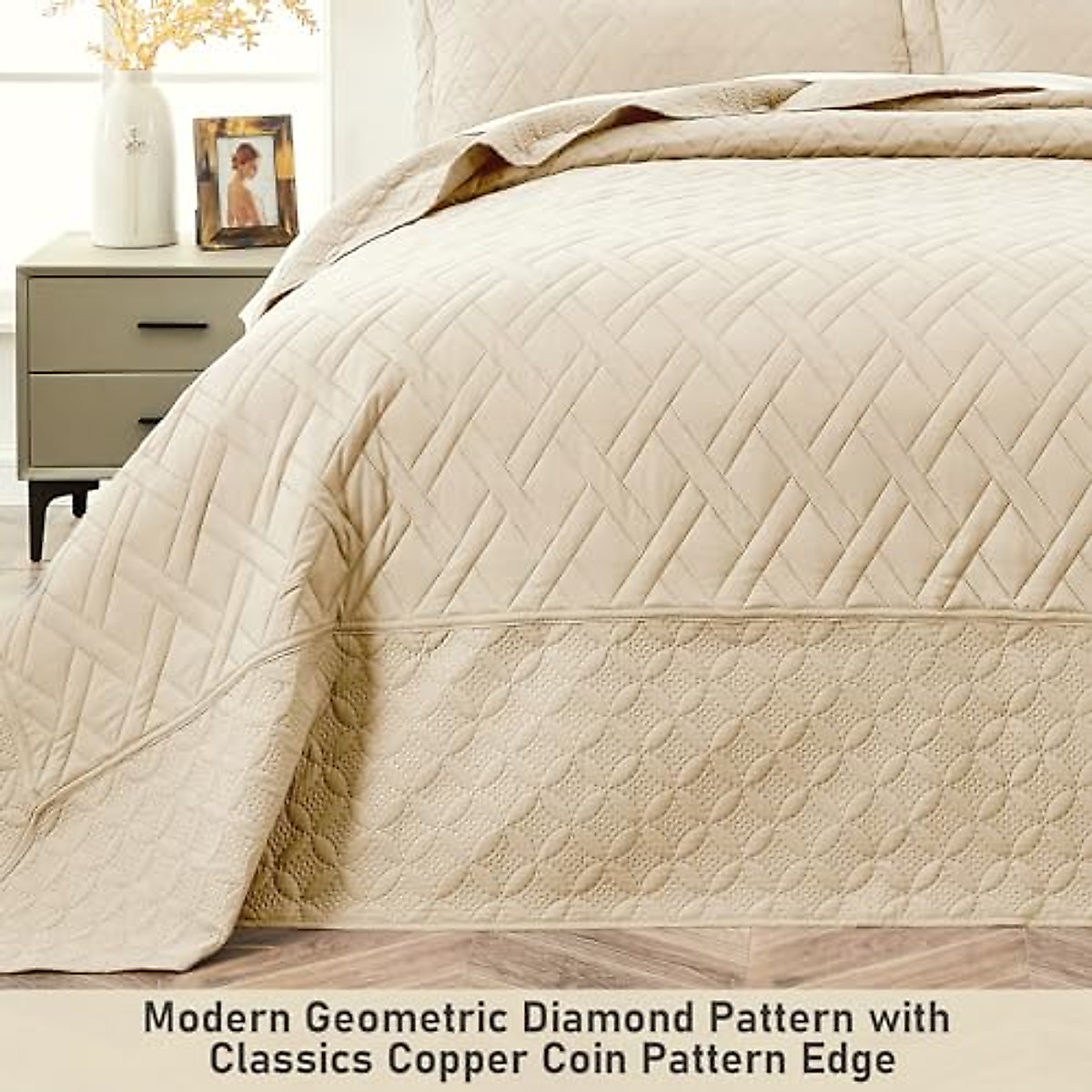 Qucover California King Beige Bedspreads, 3-Pieces Ultrasonic Quilting Geometric Pattern Soft Microfiber 120 x 118 Oversized King Quilt, Extra Width Cal King Bedspread Oversized, Beige