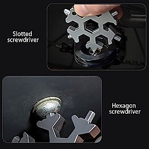 Snowflake Multi Wrench Tool，18-in-1 Keychain Multitool Pocket Tool Is Easy To Carry for Outdoor Camping And Christmas Snowflake (Silver)
