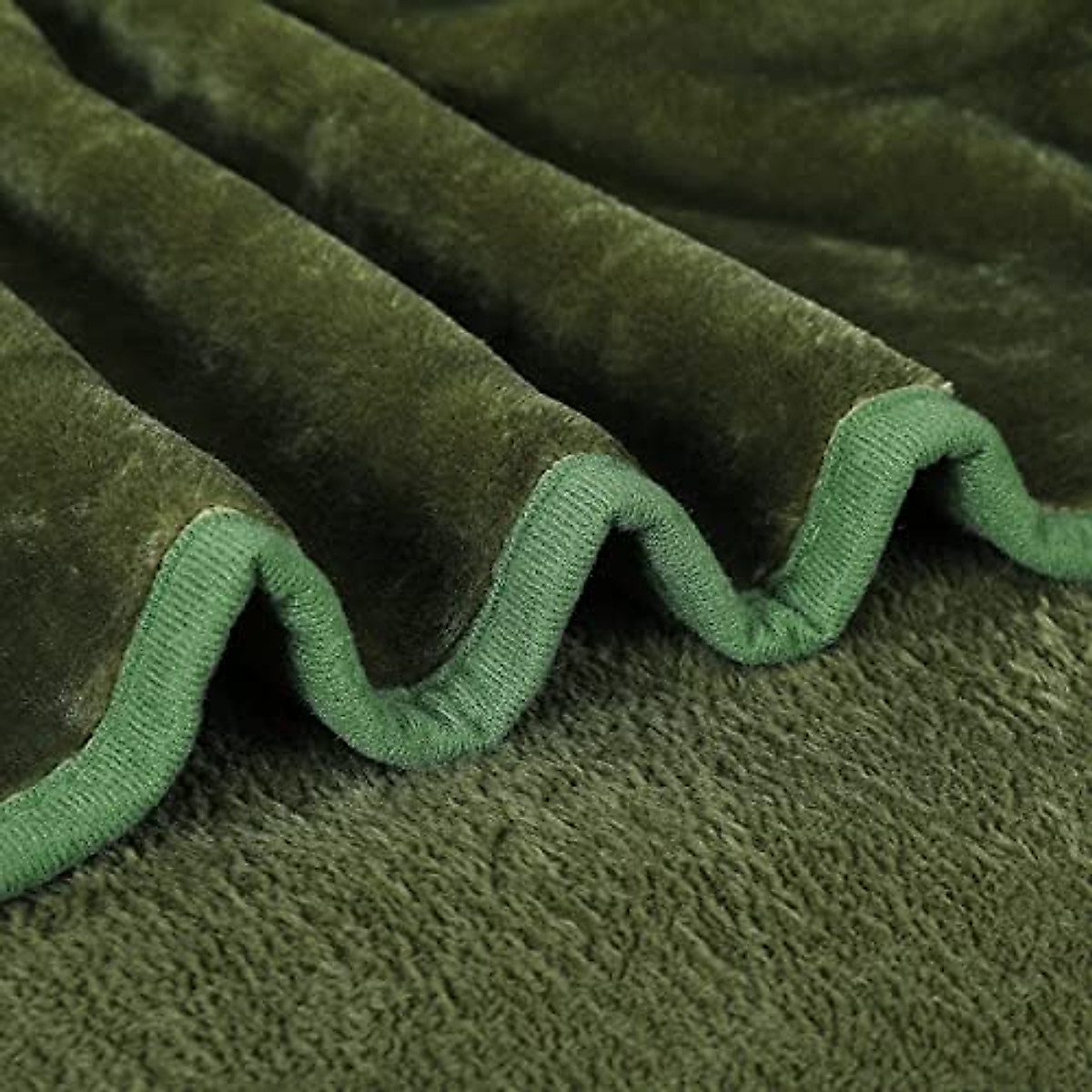 Lutoris Flannel Oversized King Blankets 220gsm 120"x120", Giant Huge 10'x10' Cozy Big Throw Blanket Fits The Whole Family, Extra Large Soft Fleece Blankets for Bed Sofa Couch Travel, Army Green