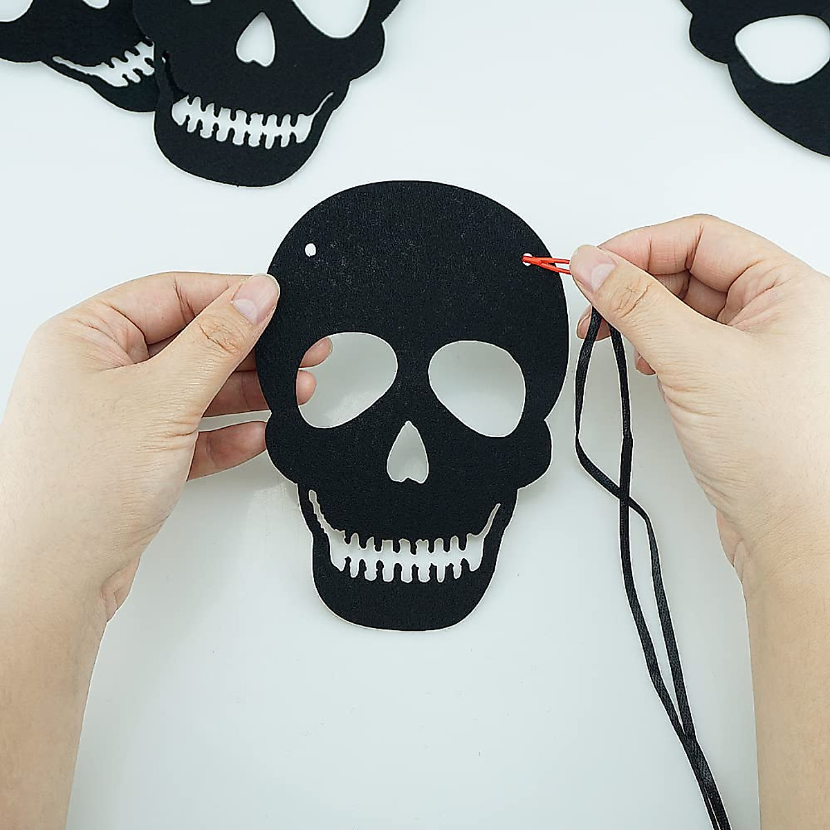 SaktopDeco 2 Pack Black Felt Skull Garland Banner Skeleton Garland Halloween Banne for Gothic Birthday Party Decorations DIY Home Decor