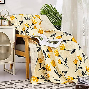 DaDa Bedding Botanical Floral Lap Quilt - Throw Blanket Quilted Yellow Fleur Golden Yellow Spring Time Tulips - Scalloped Edges Bright Vibrant Ivory Cream - 50 x 60