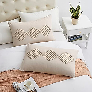 Oli Anderson Pillow Cases Standard Size Set of 2, Tufted and Super Soft Decorative Pillow Covers with Envelope Closure, 20x26 inches, Beige