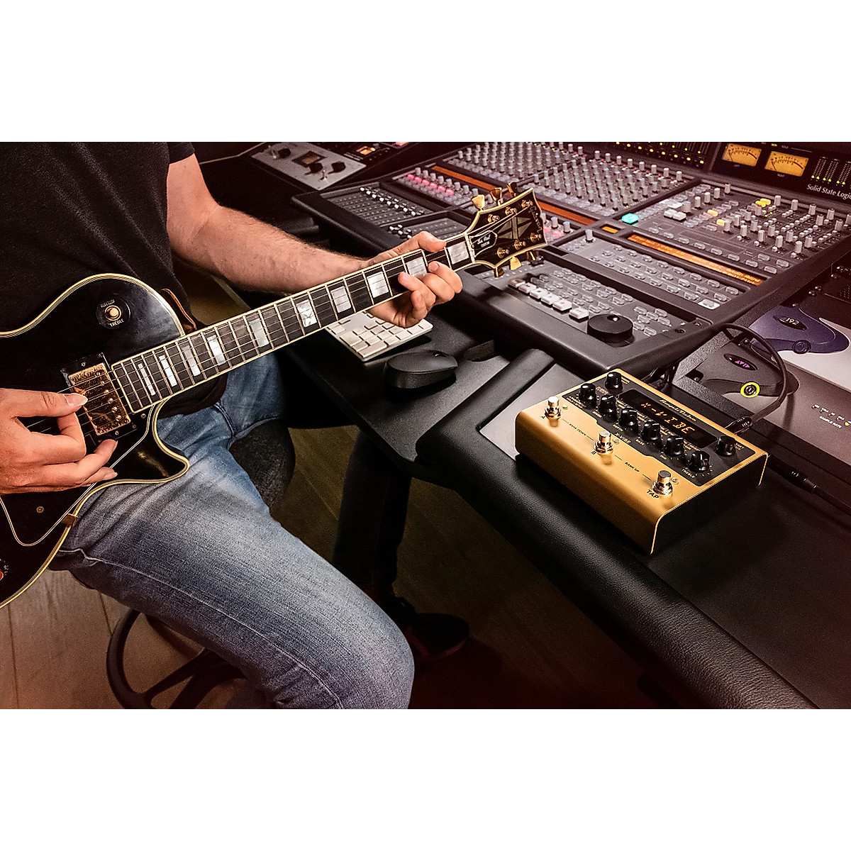 IK Multimedia AmpliTube X-VIBE Yellow Modulation Pedal, 16 iconic effects, true stereo, software integration