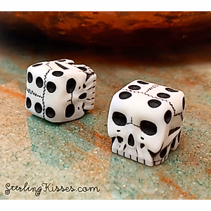 Skull Dice - Pair of Skull Shaped Dice 6 Sided