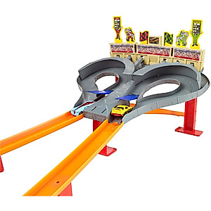 Hot Wheels Super Speed Blastway Track Set with 1:64 Scale Toy Trucks and Cars 20-Pack and 10-Pack Toy Cars(Styles May Vary)