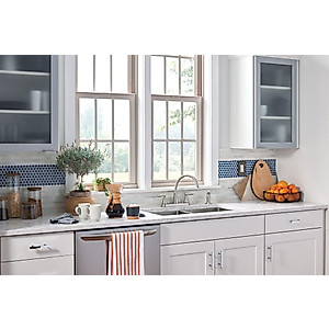 Moen Hutchinson Spot Resist Stainless 2-Handle High-Arc Kitchen Faucet with Side Sprayer, 87048SRS