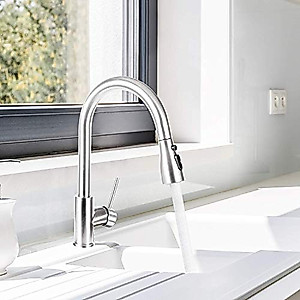 Kitchen Faucet with Pull Down Sprayer，Single Handle Kitchen Sink Faucet with Pull Out Sprayer，High Arc，Stainless Steel Kitchen Faucets with Deck Plate，Brushed Nickel KC-98001BS