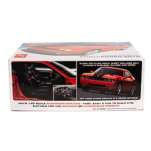 AMT 2008 Dodge Challenger SRT8 1:25 Scale Model Kit (AMT1075)