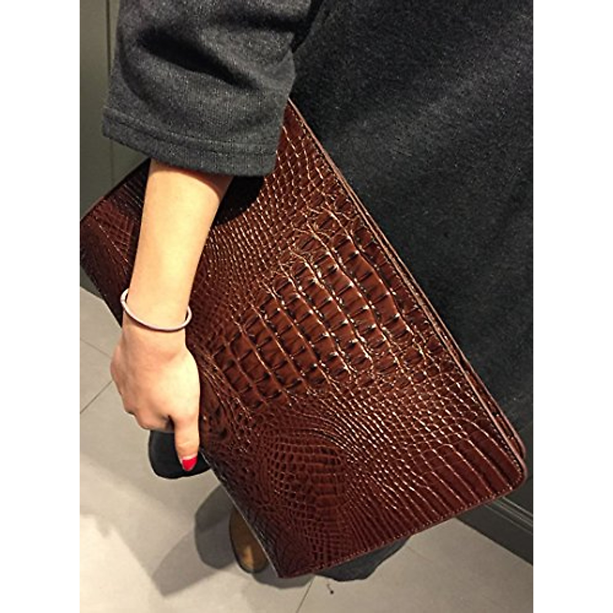 Mily Fashion Crocodile Pattern Oversize Leather Envelope Clutch Ladies Portfolio Evening Handbag Brown