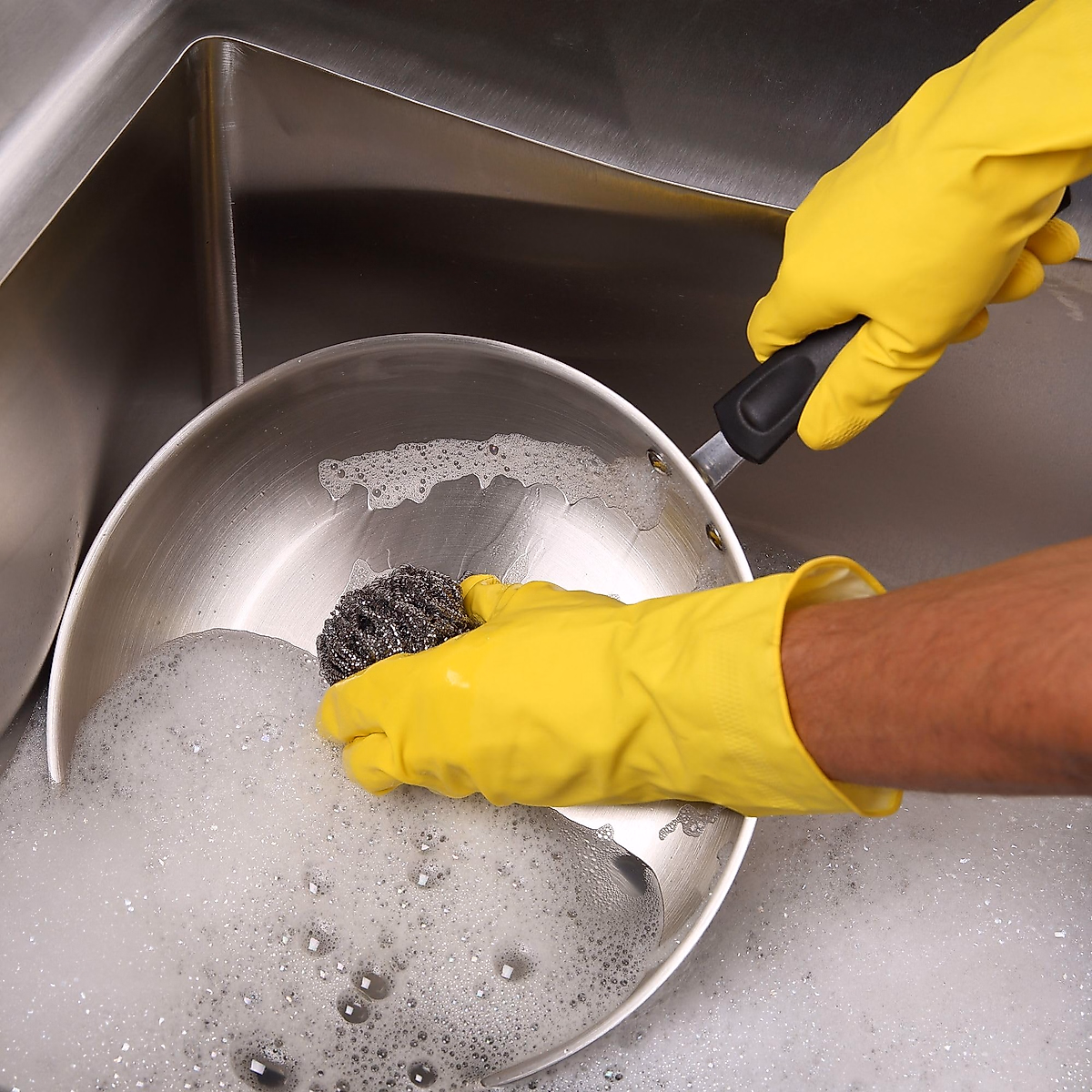 Boardwalk 84BWK SS 2-1/2 in. x 2-3/4 in. Stainless Steel Scrubber - Steel Gray (12/Carton)