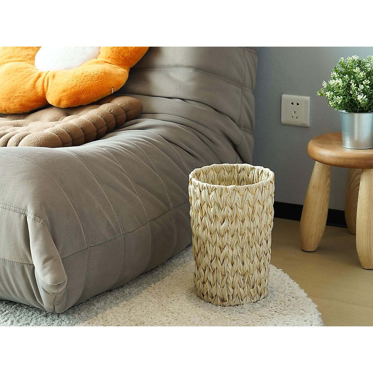 Coeusy Wicker Trash Can,Bathroom Trash Can,Wicker Waste Basket for Bathroom,Decorative Boho Trash Can,Small Waste Basket for Bedroom,Office,Cream White 2 Gallon