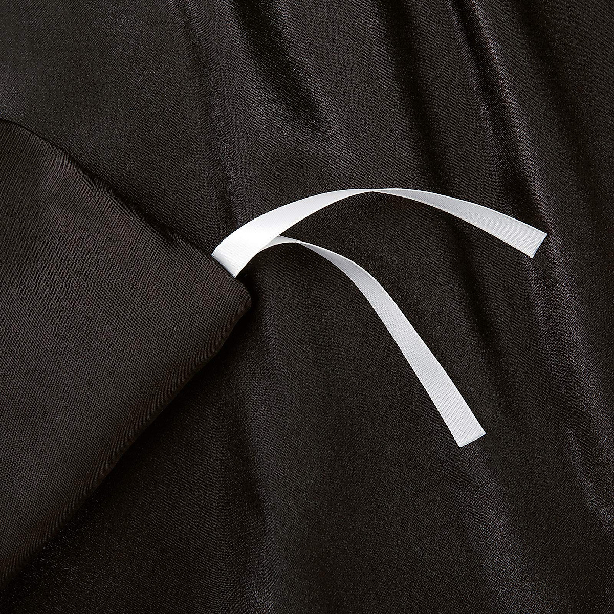 P Pothuiny 5 Pieces Satin Duvet Cover Full/Queen Size Set, Luxury Silky Like Black Duvet Cover Bedding Set with Zipper Closure, 1 Duvet Cover + 4 Pillow Cases (No Comforter)