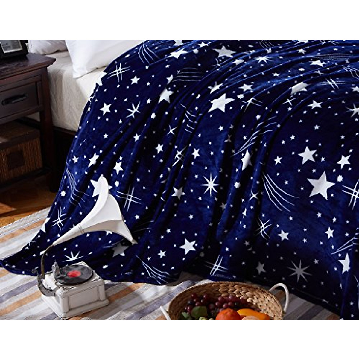 ChezMax Throw Blanket Ultra Soft Blanket Quilt Lightweight Plush Fleece Bed Blanket Cozy Towel Blanket Breathable Warm Throw for Stadium Couch Bed Sofa Chair Office Car Starry Sky-Blue Queen(79"X91")